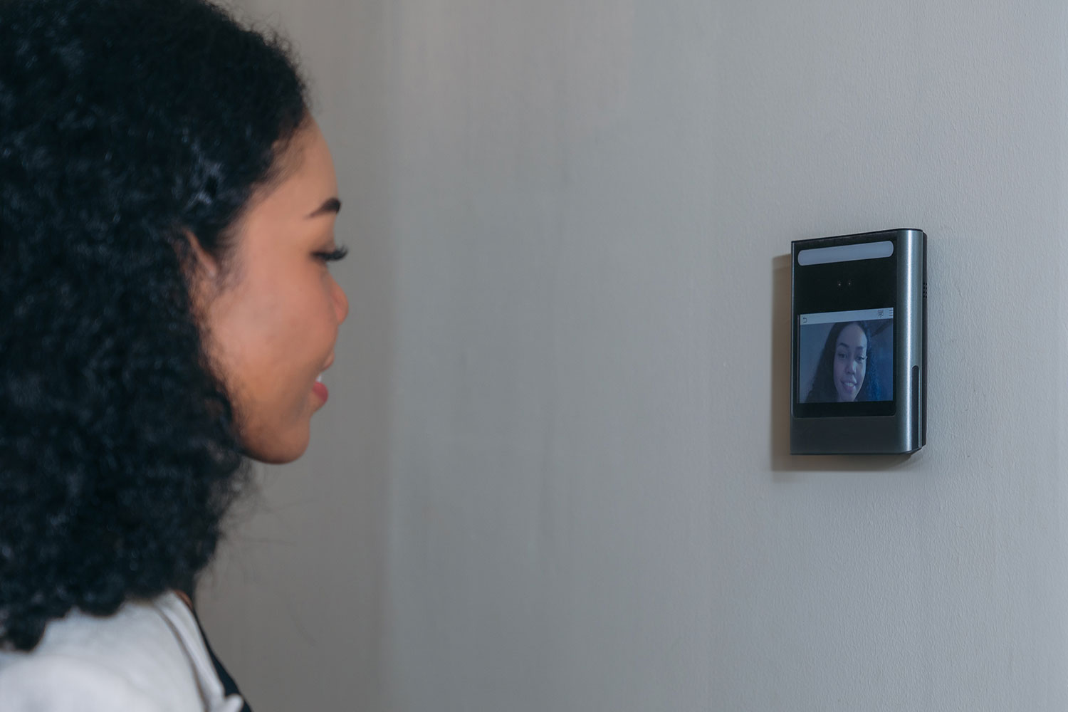 Facial Recognition Systems in London | Lazerbeam Fire & Security